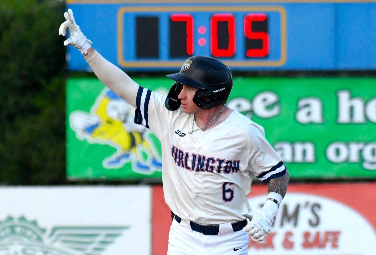 CORNBELTERS 16, BEES 7: A Long Night, And More Frustration – Baseball ...